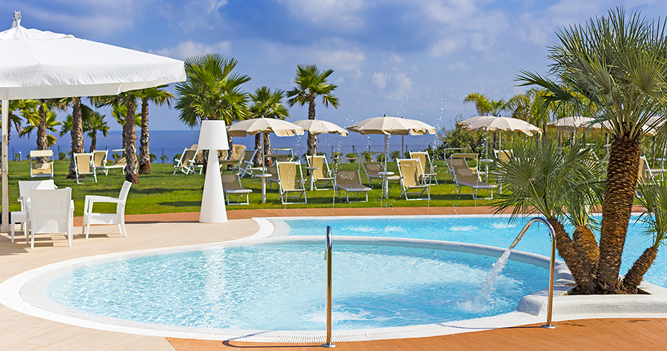 Hotel Infinity Resort (Léto 2018) • Kalábrie • Itálie • CK Blue Style